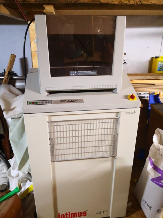 Déchiqueteuse à papier, carton (Gebraucht) in für CHF 280 – nur ...