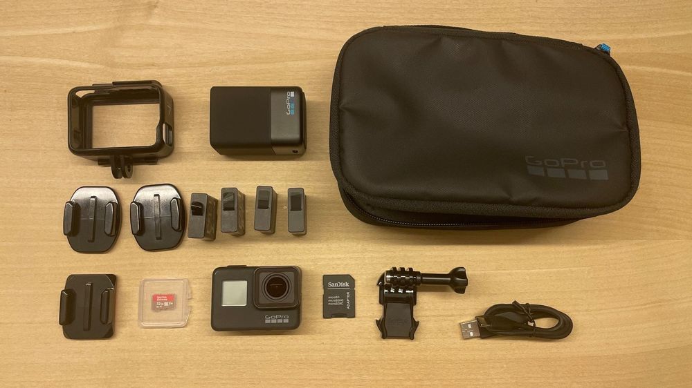 Gopro Hero 7 Black - 4 Akkus - Dual Battery Charger - SDCard (Gebraucht ...