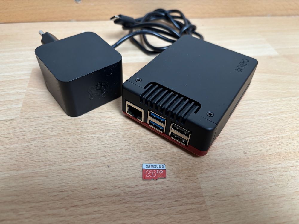 Raspberry Pi 5 - 8GB mit Netzteil und Gehäuse (Gebraucht) in Thayngen ...