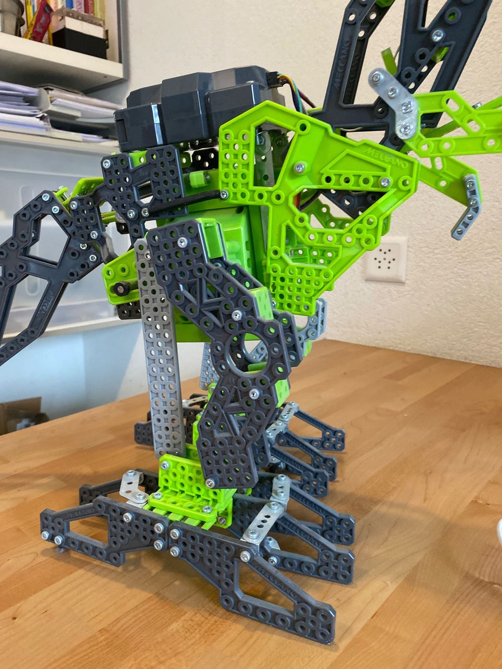 Robot Meccano Meccasaur, jouet programmable, enfant dès 10 a (D ...