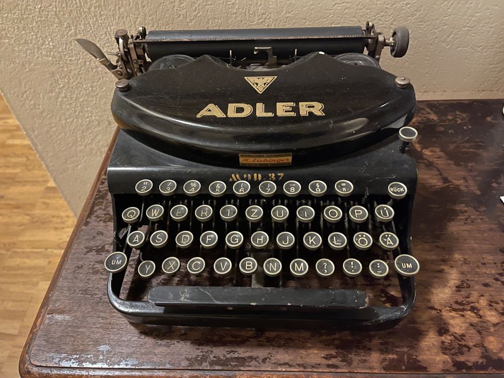 Antike Adler Schreibmaschine (Gebraucht) in Dällikon für CHF 45 – mit Lieferung auf Ricardo kaufen