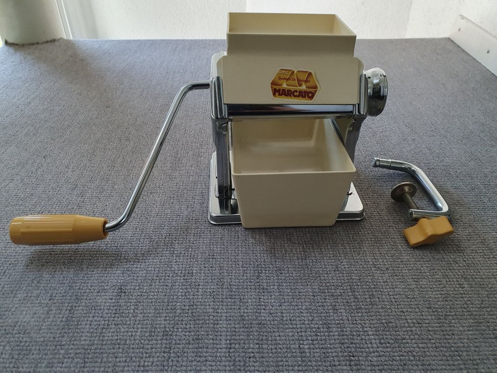 Flockenquetsche / Getreidequetsche Marcato (Gebraucht) in Glattfelden ...