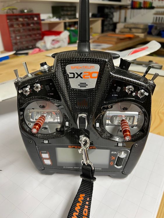 Spektrum Sender DX 20 plus Fun Glider mit 2 Akkus (Gebraucht) in Amlikon-Bissegg für CHF 281 ...