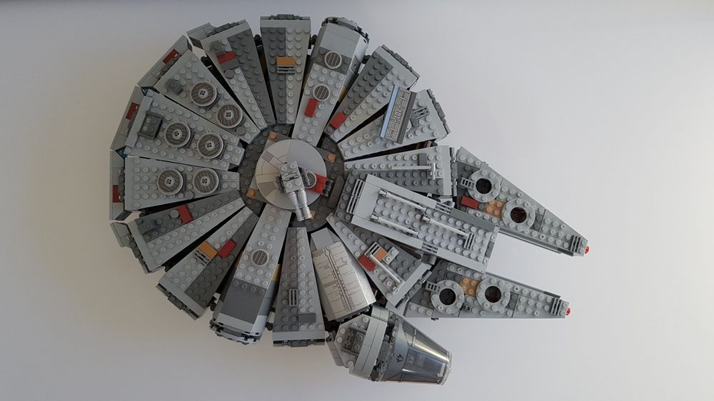 Star Wars Millenium Falcon Klemmbausteine 79211 | Kaufen auf Ricardo