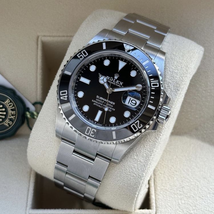 Rolex Submariner Date NEU 09/2024 (Neu und originalverpackt) in Zizers für CHF 12800 – nur ...