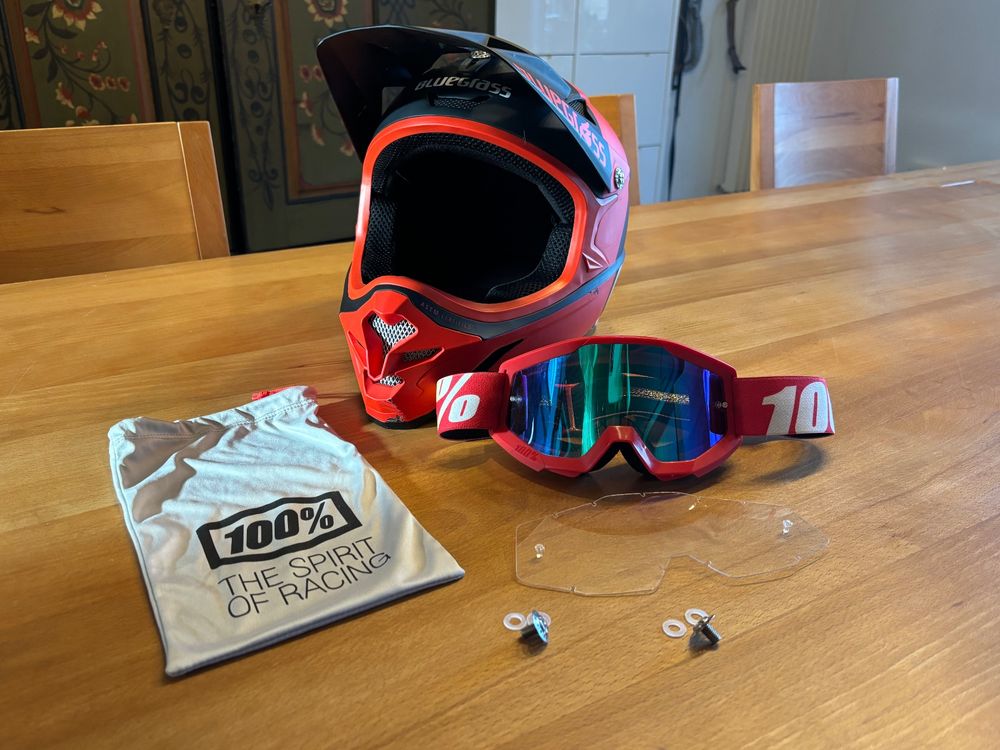 Spannende Downhill Helm Mit Brille Und Bewertung