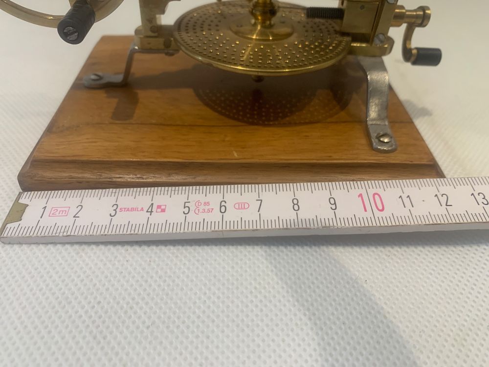 Machine à tailler et diviser - ancien outillage d’horloger (Gebraucht ...