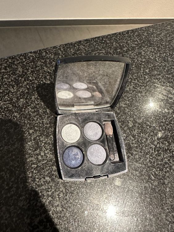 Chanel Eye Shadow (Gebraucht) in Altendorf für CHF 15 – mit Lieferung auf Ricardo kaufen