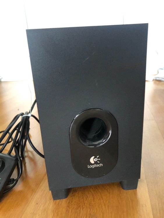 Logitech Subwoofer (Gebraucht) in Zürich für CHF 10 – mit Lieferung auf ...