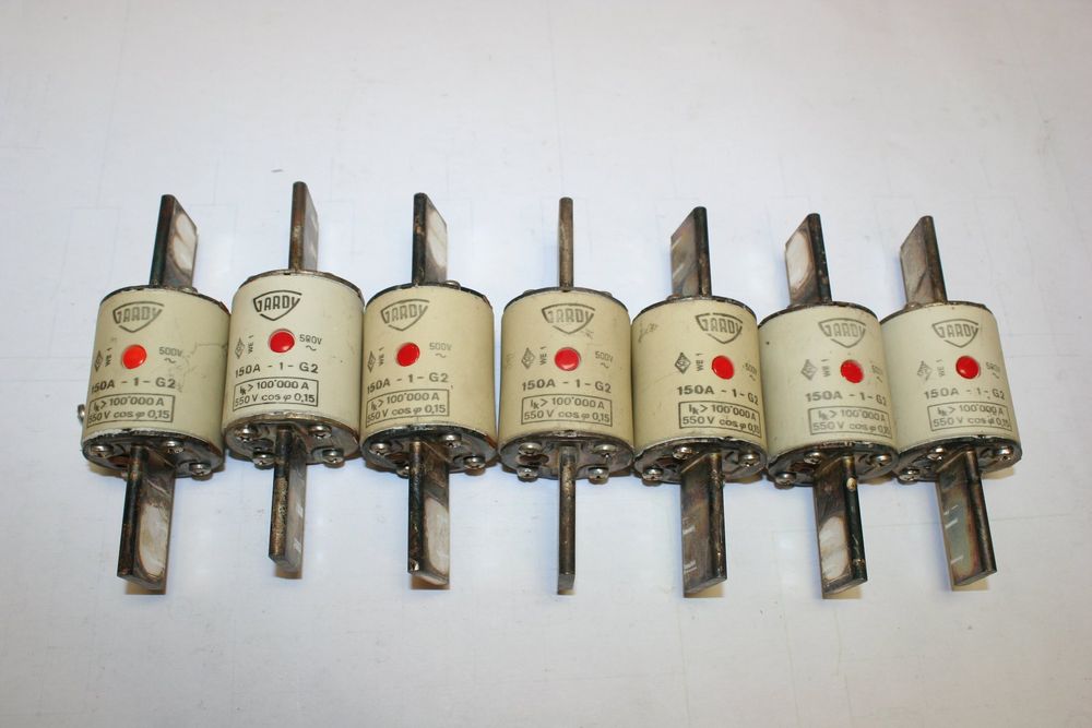 Sicherungspatronen SEV G2 150A, 7 Stk. (Gebraucht) in Hinwil für CHF 10 – mit Lieferung auf ...