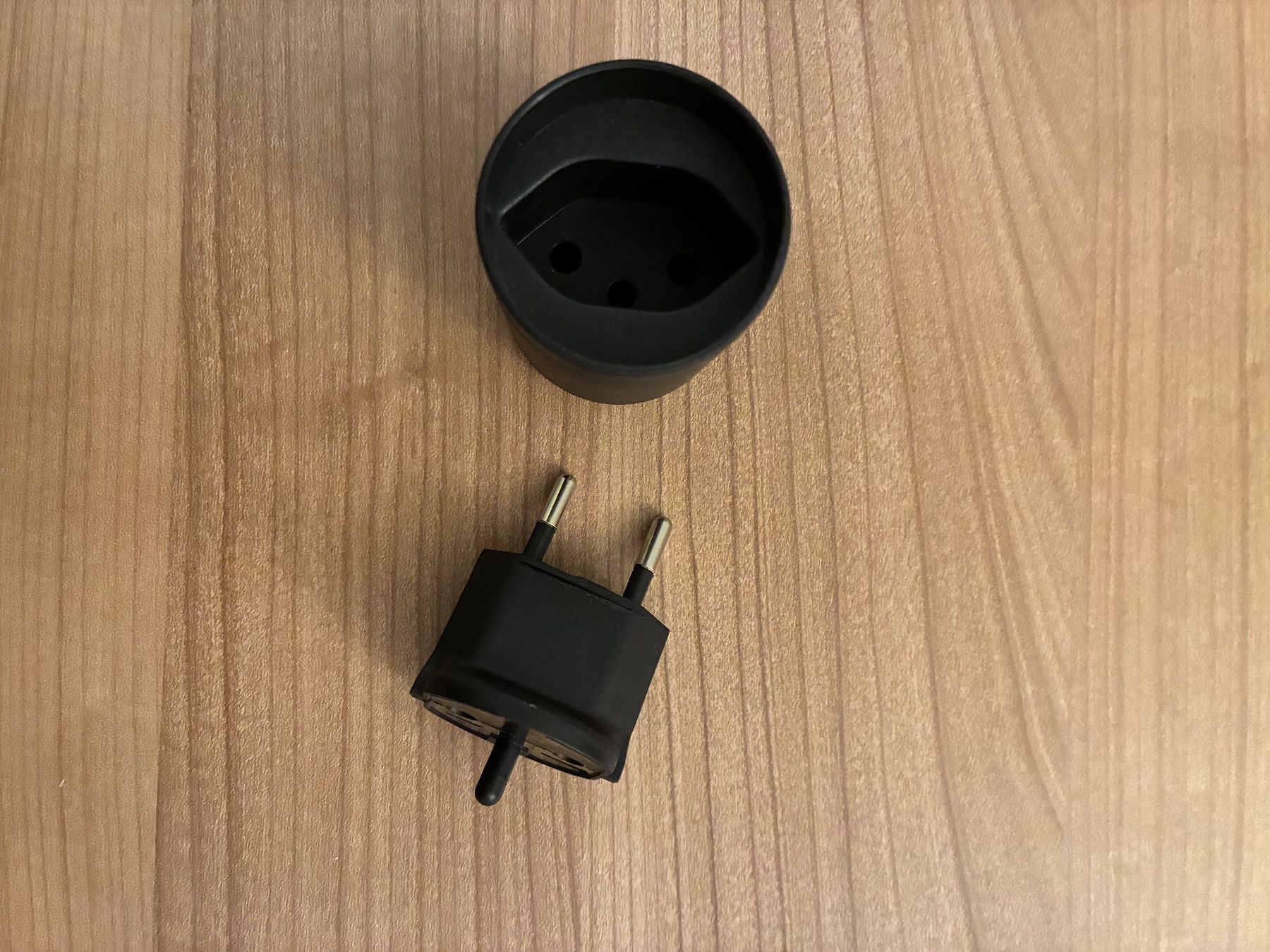 Adapter Stromstecker Europa zu Schweiz Neu 2x (Neu und originalverpackt ...