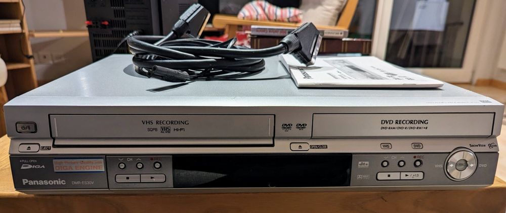 Panasonic VHS DVD Recorder (Gebraucht) in Zürich für CHF 100 – nur ...