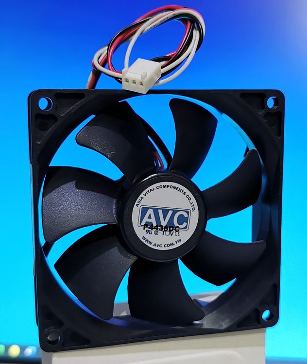 AVC Ventilator 92 x 92 x25 mm 12 V 0.3 A (Neu (gemäss Beschreibung)) in ...