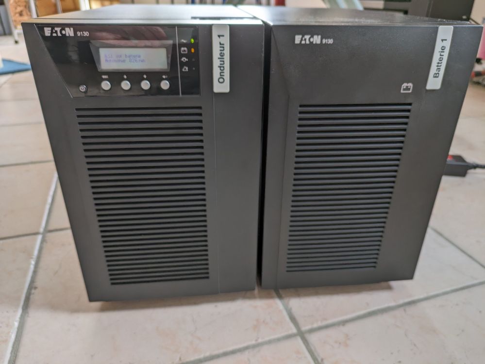 Onduleur UPS Eaton 9130 avec 2ième pack batteries | Kaufen auf Ricardo