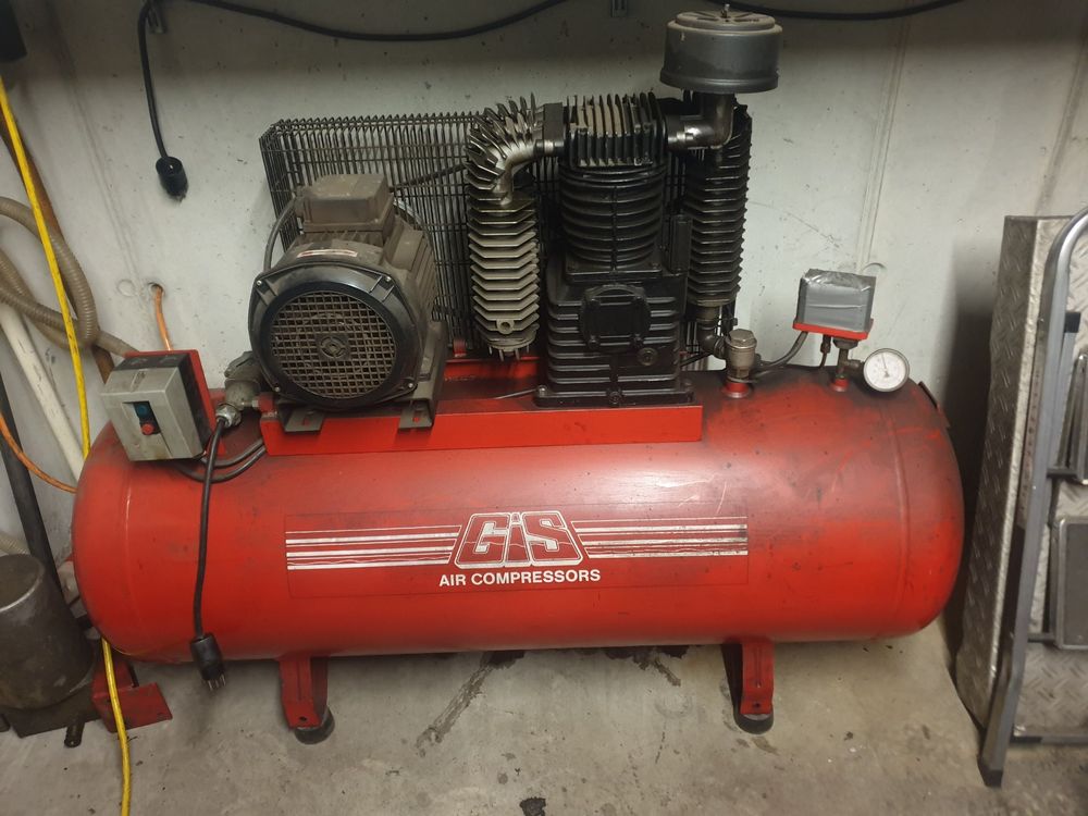 Druckluft Kompressor 200 Liter (Gebraucht) in Wichtrach für CHF 256 ...