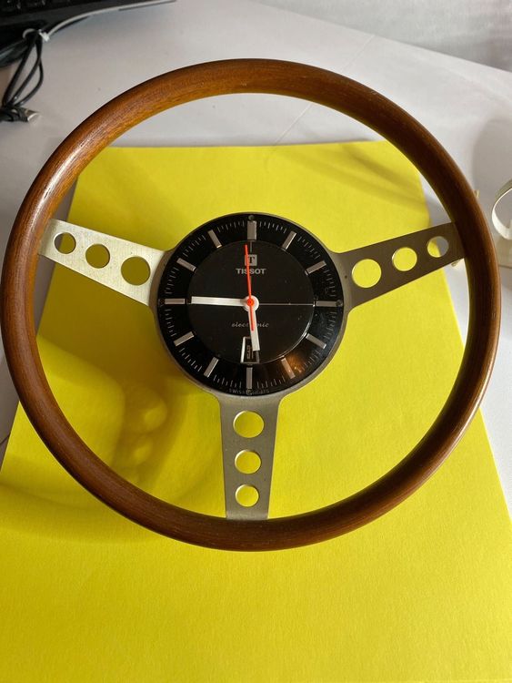 Lenkrad mit Tissot Uhr Electronic Rarrrr (Usato) a Pfeffingen per CHF ...
