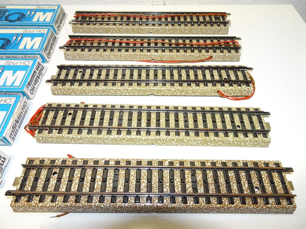 5 Märklin M-Gleis Anschluss HO 5111 (Gebraucht) in Luzern für CHF 21.9 ...