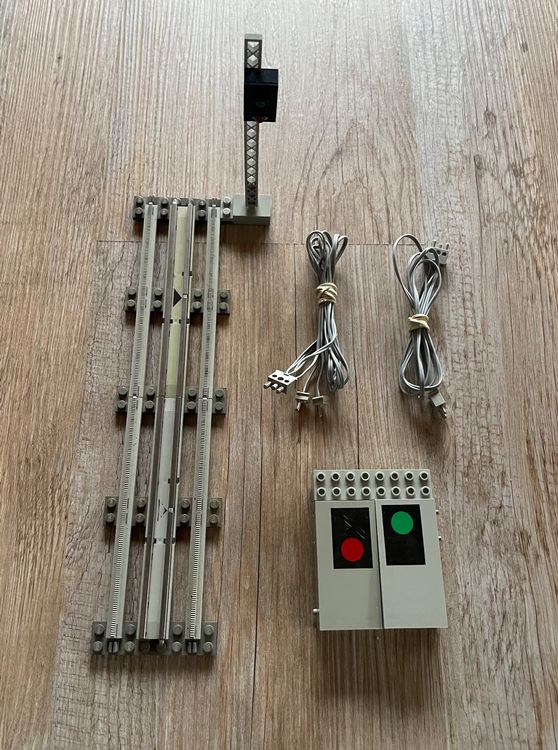 Lego 7860 elektrisches Signal Eisenbahn 12V | Acheter sur Ricardo