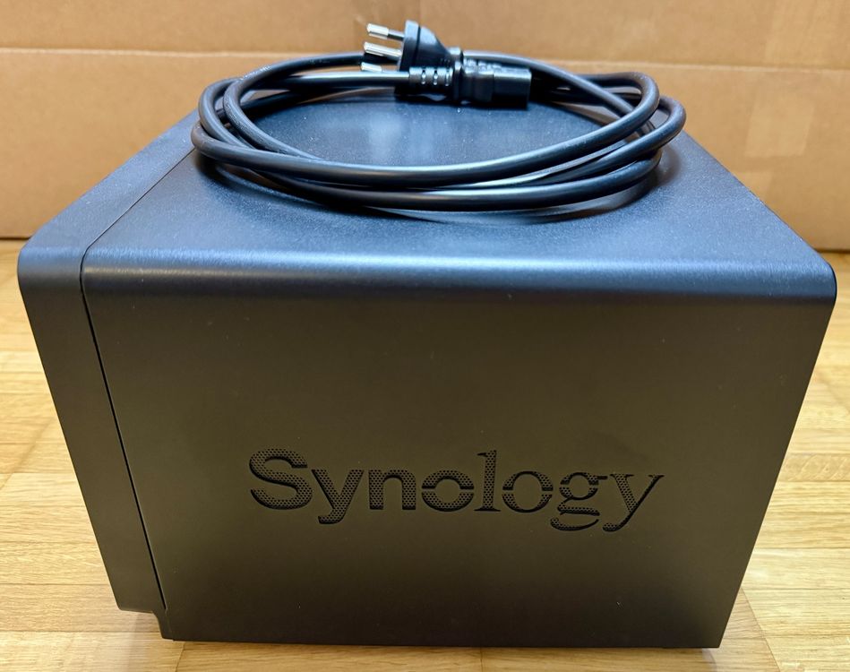 Synology DS1618+ 6 Bay NAS (Gebraucht) in Unterlunkhofen für CHF 200 – nur Abholung auf Ricardo ...
