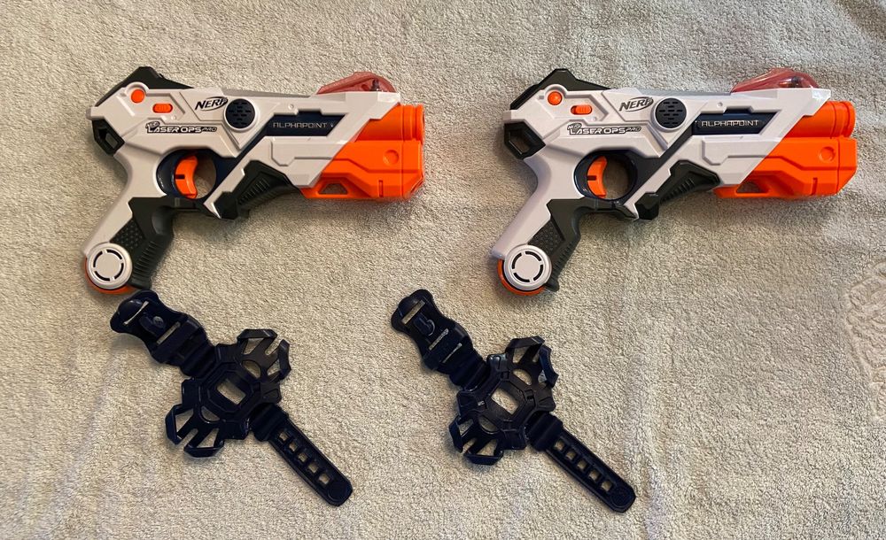 NERF Laser Ops AlphaPoint, 2er Set inkl. Handyhalterung (Gebraucht) in ...