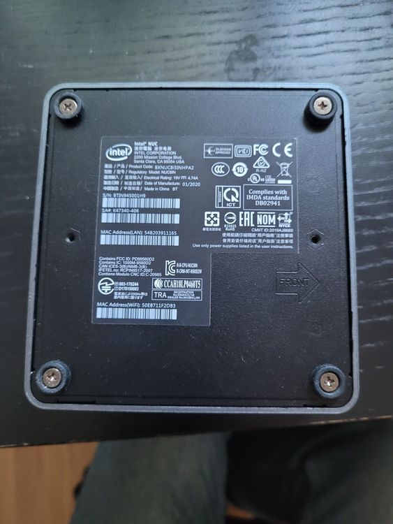 Intel Nuc 8 i5 (Defekt) in Bulle für CHF 71 – mit Lieferung auf Ricardo kaufen