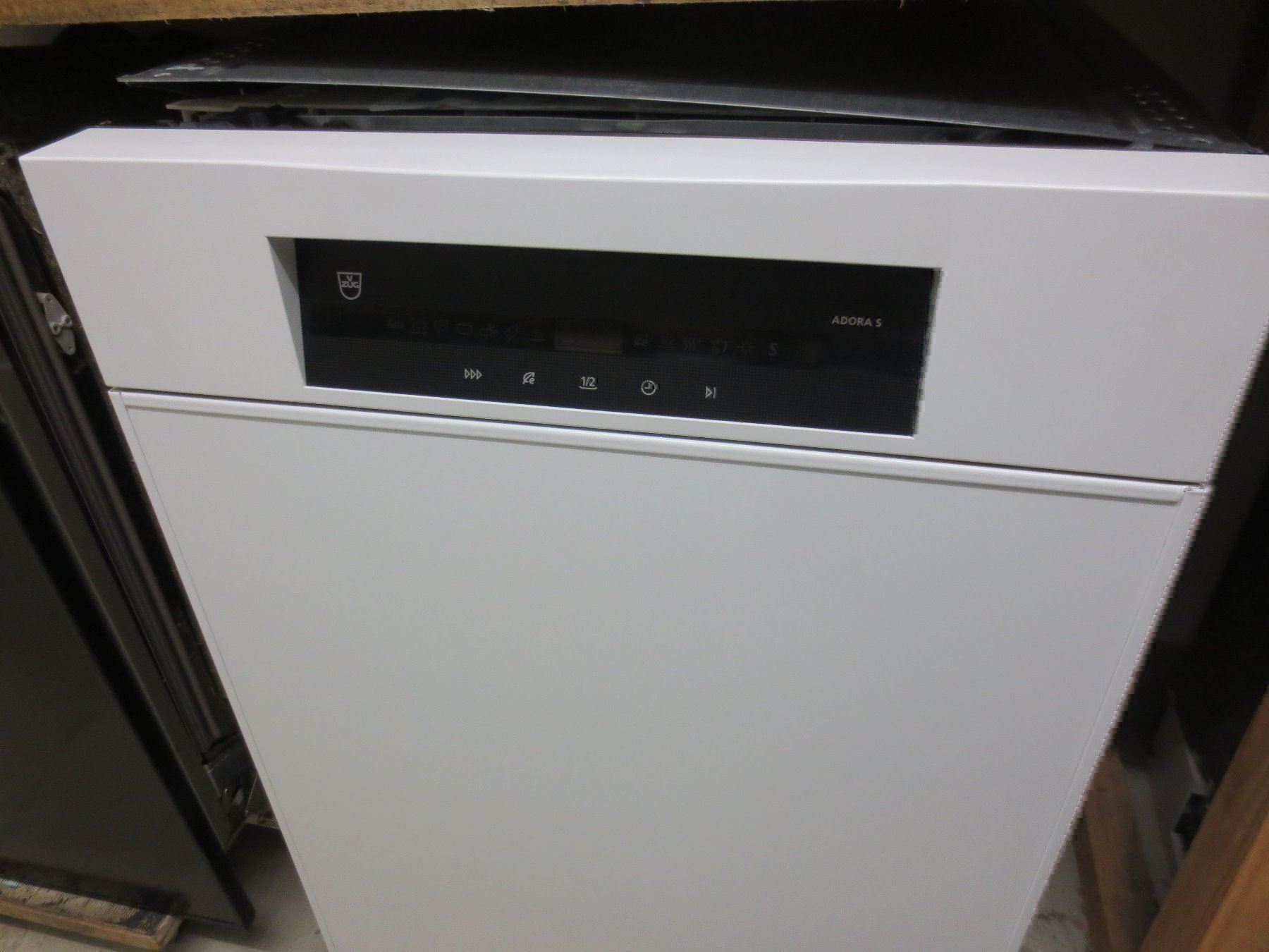 V-ZUG Adora S CH Norm Lieferung + Montage (Gebraucht) in Tuggen für CHF 750 – nur Abholung auf ...