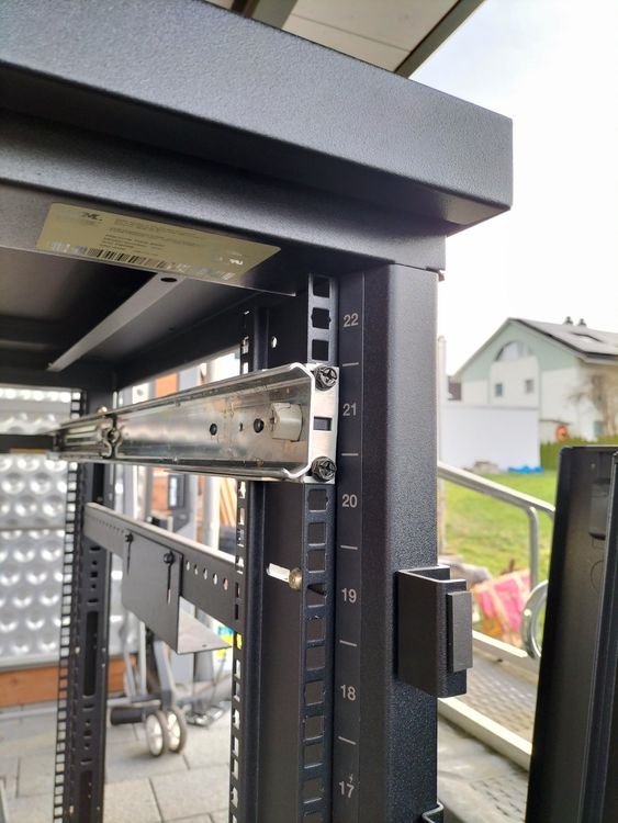 19 Zoll Server Rack mit zwei Ausziehtablaren und auf Rollen | Kaufen ...