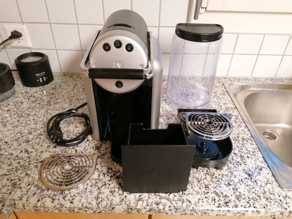 Kaffeemaschine NESPRESSO ZENIUS ZN 100 PRO Typ 9737 | Kaufen auf Ricardo