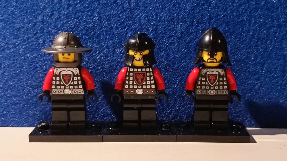 Lego, Castle 3 Figuren Dragon Knight (Gebraucht) in Emmenbrücke für CHF ...