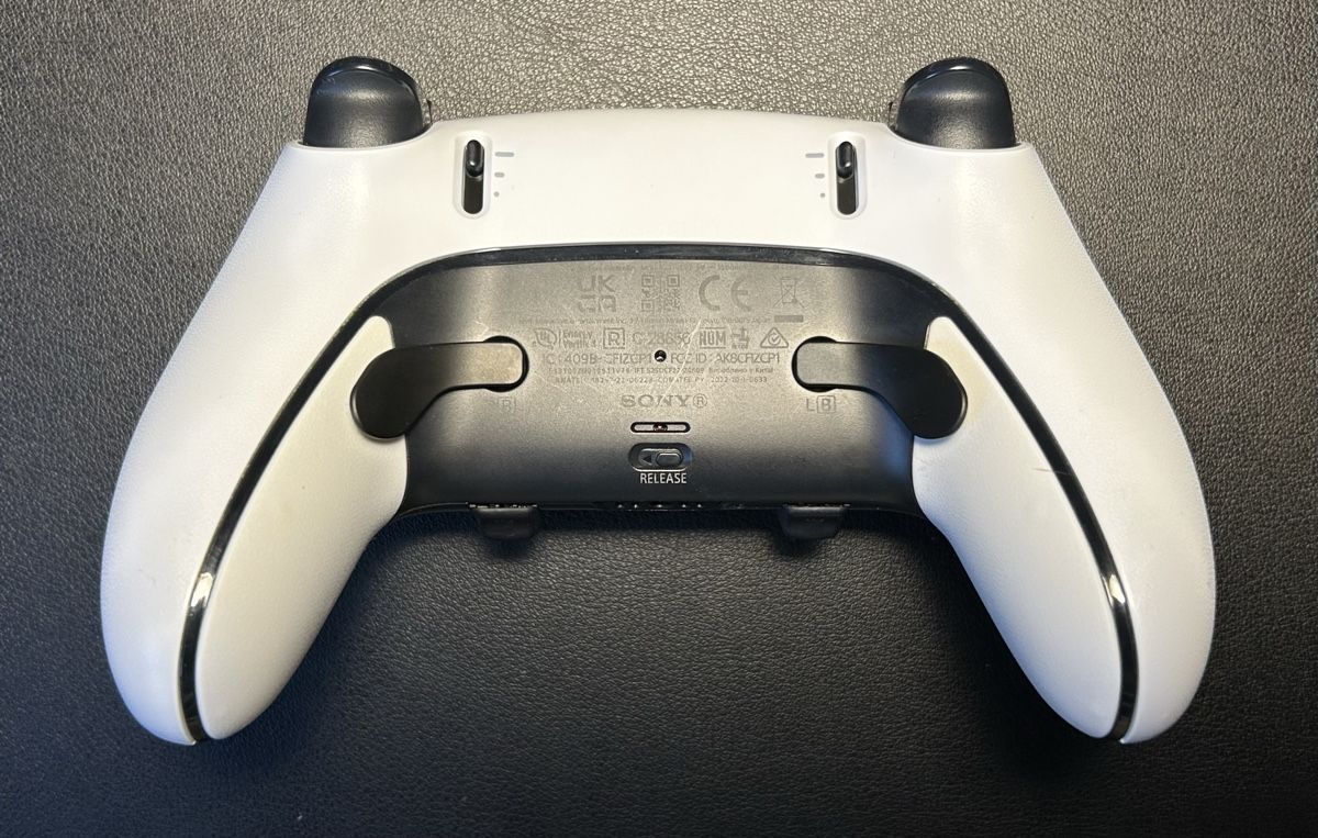 Dual Sense Edge Controller (Neu (gemäss Beschreibung)) in Laupen BE für ...