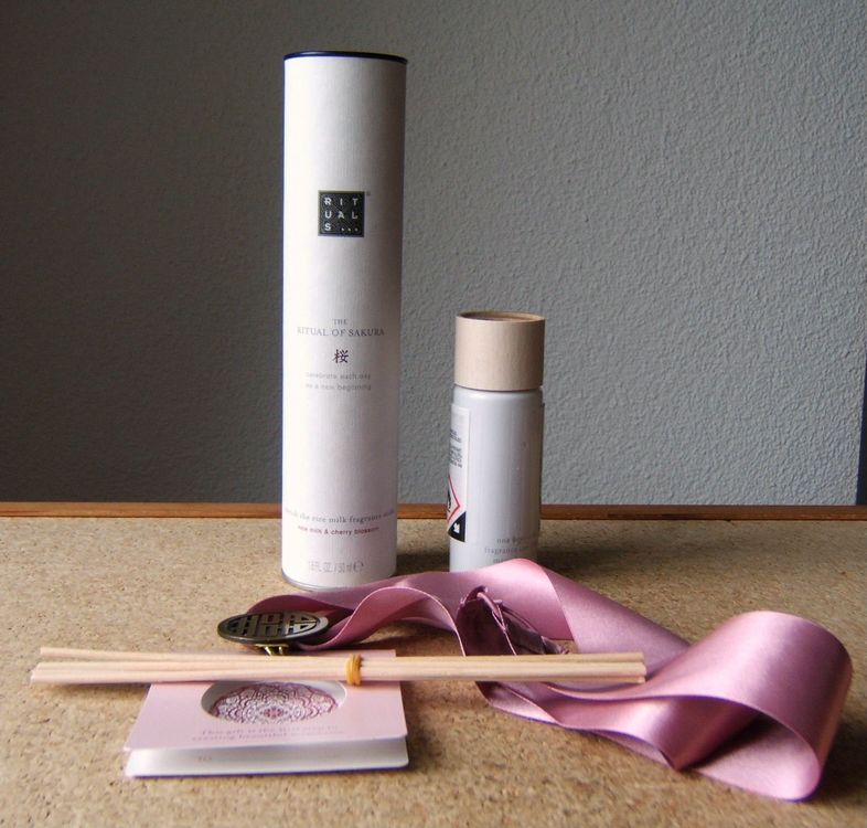 RITUAL OF SAKURA CHERISH RICE MILK DUFTSTÄBE (Neu und originalverpackt) in Brunnen für CHF 12 ...