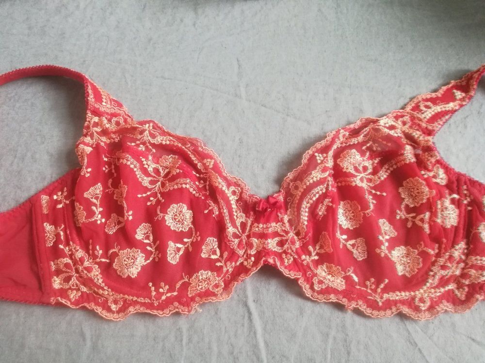 Roter Spitzen BH mit Bügeln 90 E (Neu (gemäss Beschreibung)) in ...