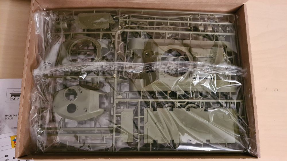 1:35 T-34/85 - Zvezda 3687 | Kaufen auf Ricardo