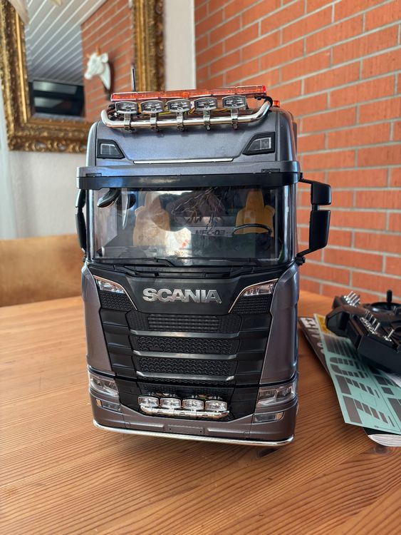 TAMIYA SCANIA 770 S 8X4/4 mit MFC-03 und Carson Fernbedienun (Neu (gemäss Beschreibung)) in ...