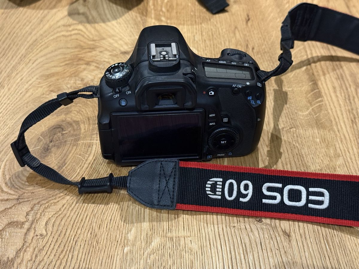 Canon EOS 60D Komplett-Set – 4 Objektive + Blitz + Rucksack (Gebraucht ...
