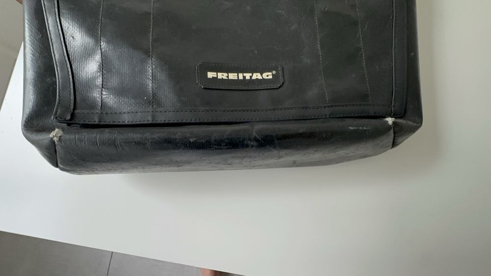 Sac FREITAG Noir -- bonne état (Gebraucht) in Brügg BE für CHF 150 ...