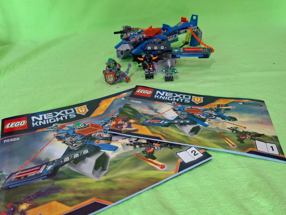 Lego Nexo Knights "Aaron Fox's Aero Striker V2" 70320 (Gebraucht) in ...