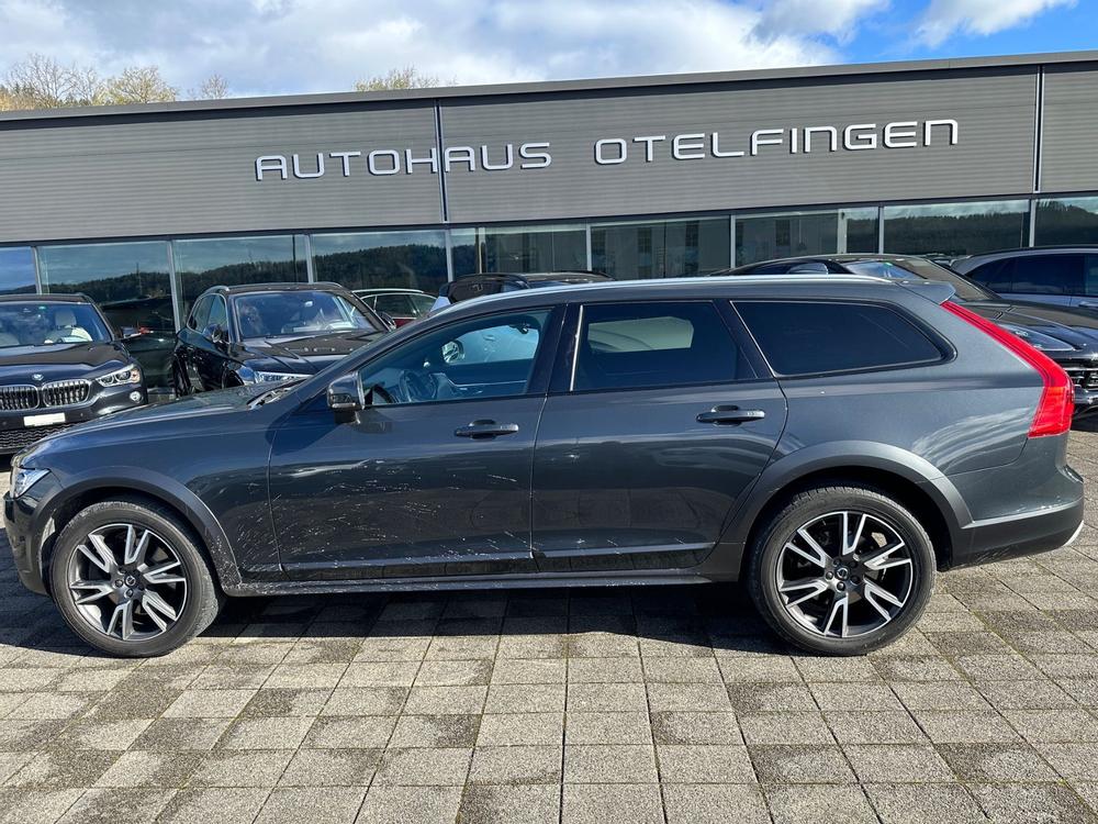 Volvo V90 CC D5 AWD | Kaufen auf Ricardo