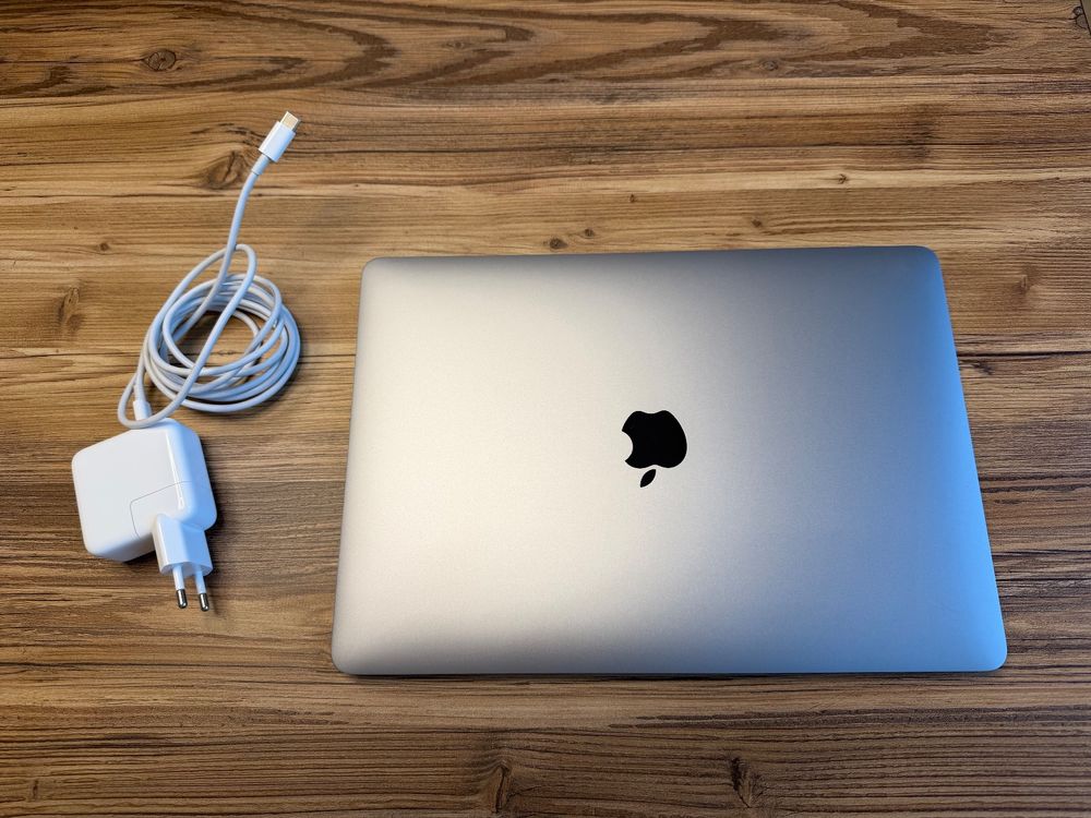 Apple MacBook Air M1 (2020) – 13.3" – Space Grey (Gebraucht) in Horgen ...