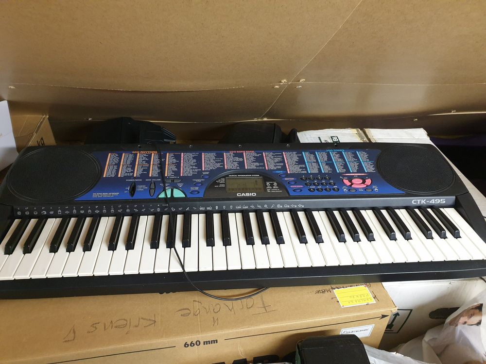 Casio Keyboard CTK-495 mit 100 Songs (Gebraucht) in Rickenbach LU für ...