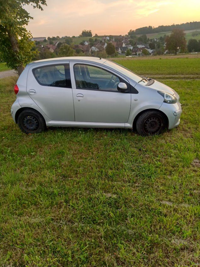 Auto Mit 4 Turen