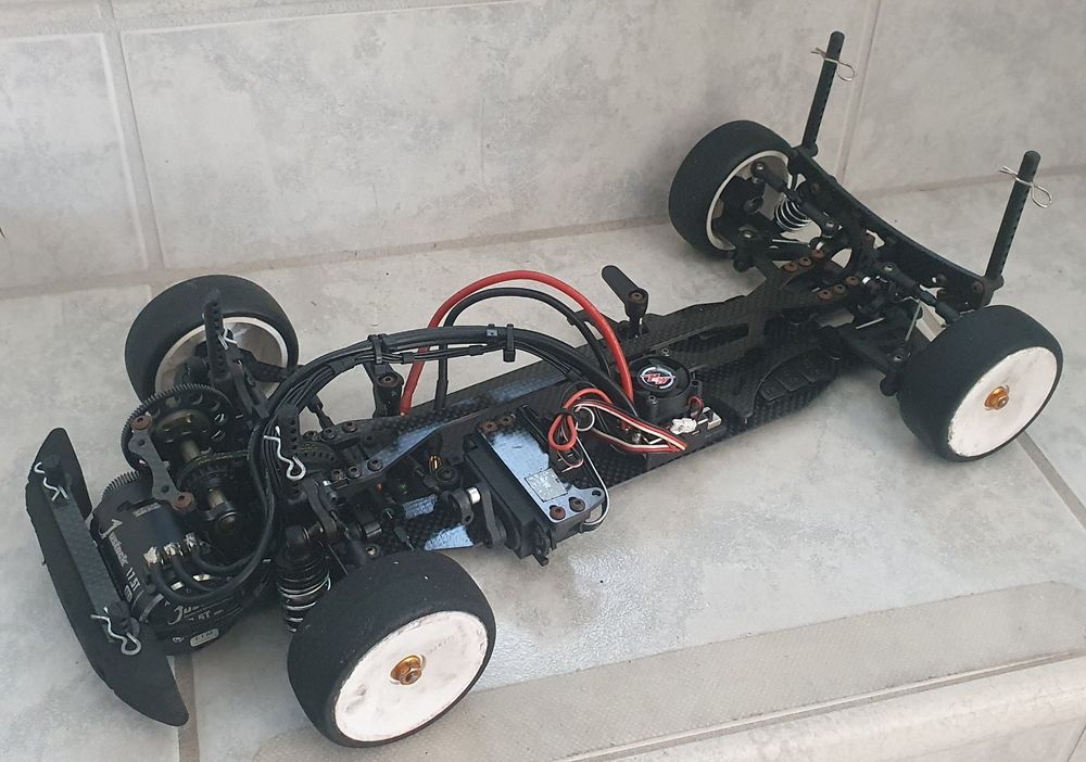 ARC R12FF / No Tamiya (Gebraucht) in Minusio für CHF 190 – mit ...