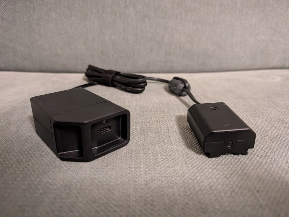 Sony DC-C1 für Sony E / Sony FE / Sony A7 (Neu (gemäss Beschreibung ...
