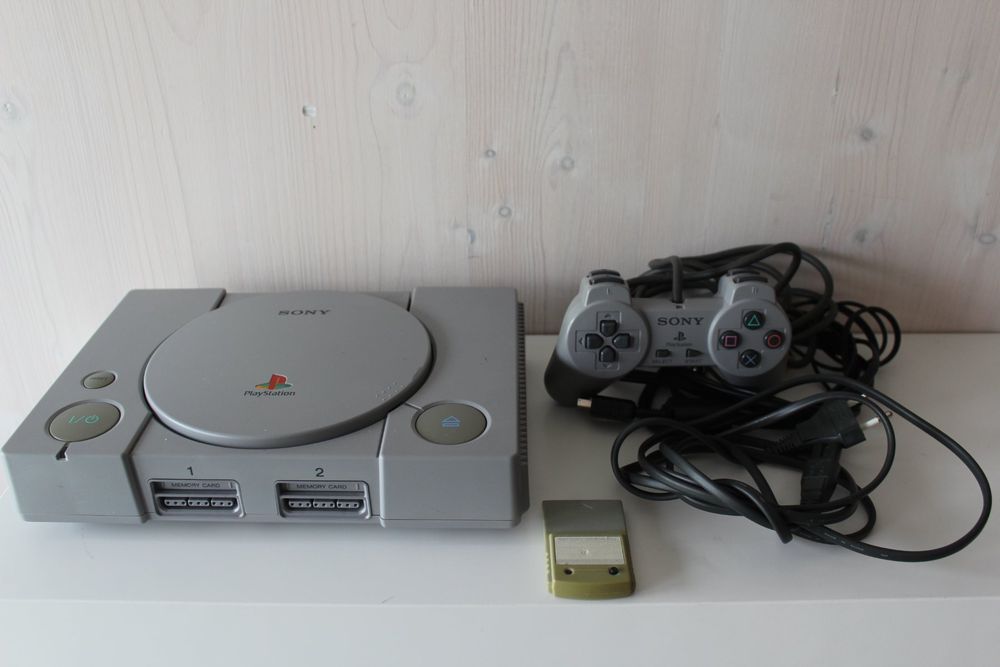 Sony PlayStation 1 Konsole + Controller + Kabel Memory Card (Gebraucht ...