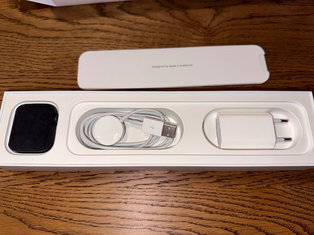 Apple Watch Series 5 Aluminium Space Grey 44mm (Gebraucht) in ...