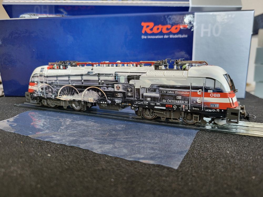 Roco 78443 ÖBB 1216 020 Taurus "175 Jahre Eisenbahn" ACSound (Gebraucht) in La Tour-de-Peilz für ...