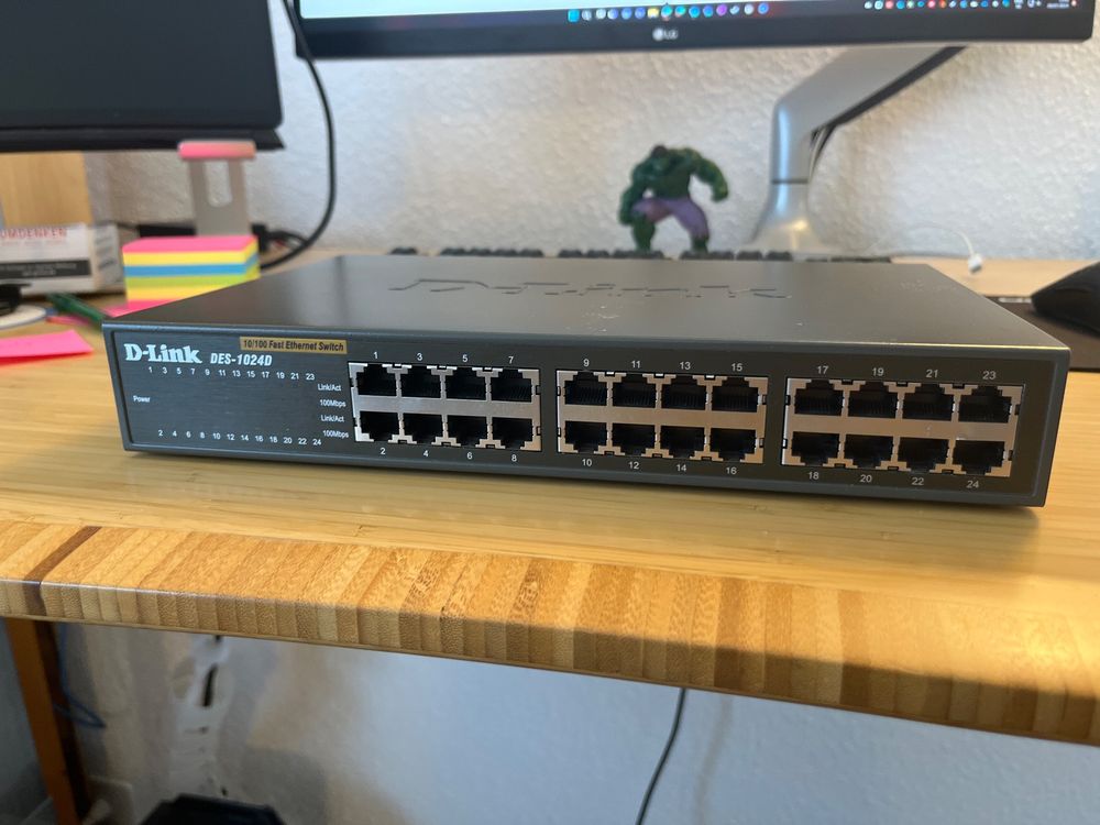 D-Link 24-Port Fast Ethernet Unmanaged 200Mbps Switch | Kaufen auf Ricardo