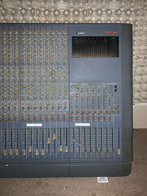 Tascam M-2600 Mixer inkl. Power Supply (Gebraucht) in Bad Ragaz für CHF ...