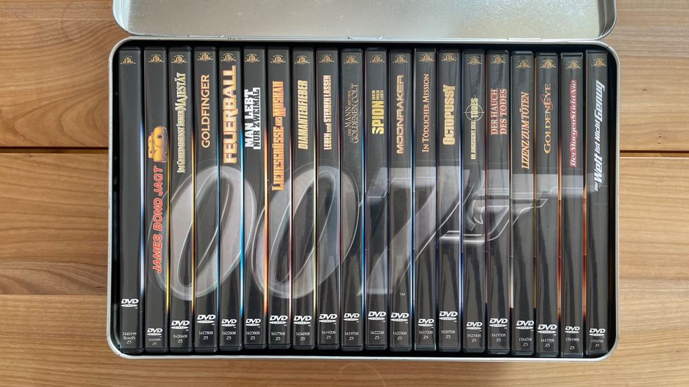 James Bond 007 DVD Sammlerbox | Kaufen auf Ricardo
