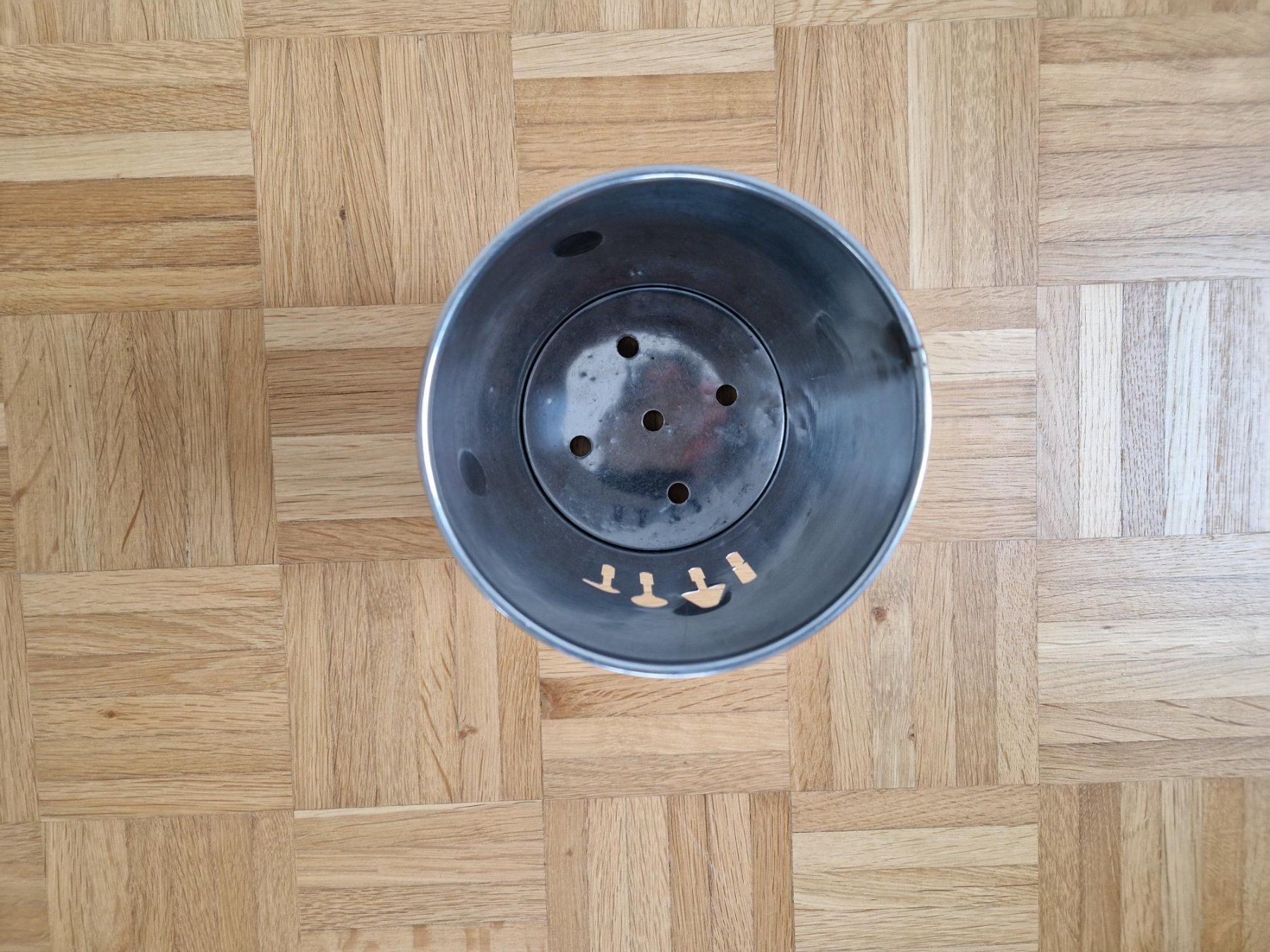 Küchenutensilienhalter / Besteckständer aus Metall (Gebraucht) in ...